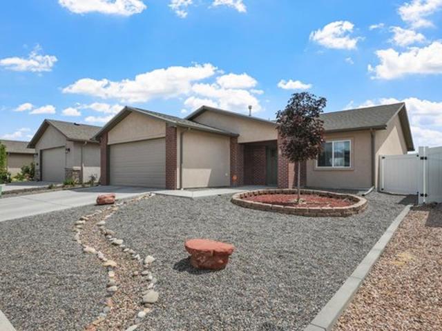 3037 Red Pear Dr, Grand Junction, CO 81504