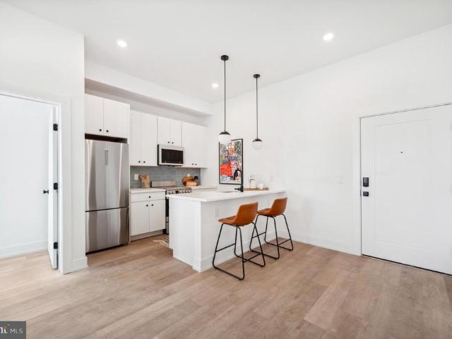 3037 Richmond Street # 205