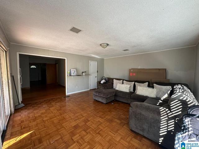 3037 Sw Wenonah Road