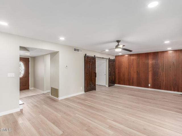 3037 S Country Club Way