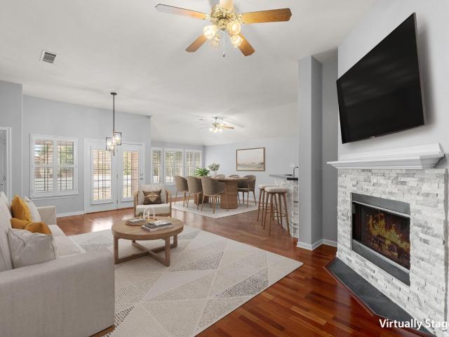 30388 Ledgemont Ln