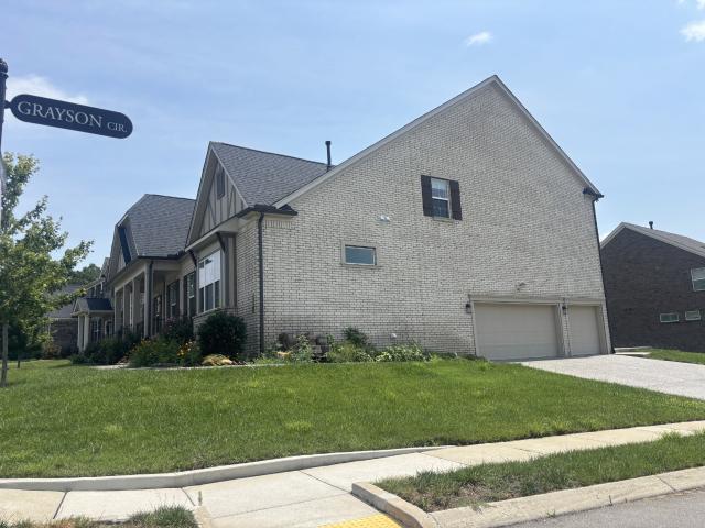 3038 Oxford Dr