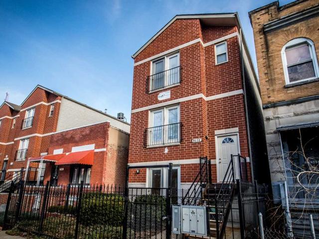 3038 W Flournoy 3 Bedroom Apartment for Rent at 3038 W Flournoy St, Chicago, IL 60612 East Garfield Park