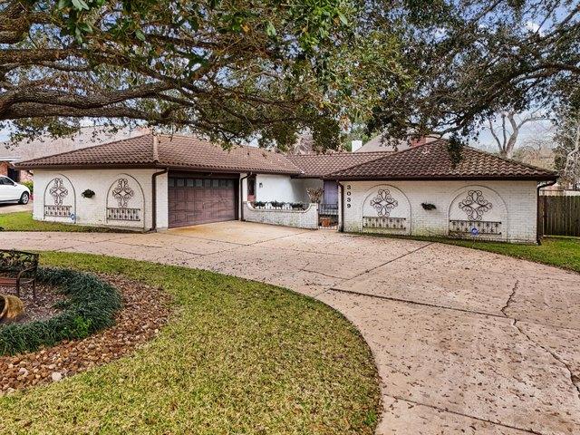 3039 Golden Hills Ln, Missouri City, TX 77459