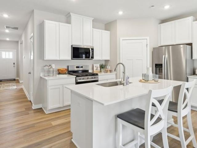 3030 Audrey Dr, Greensburg, PA 15601