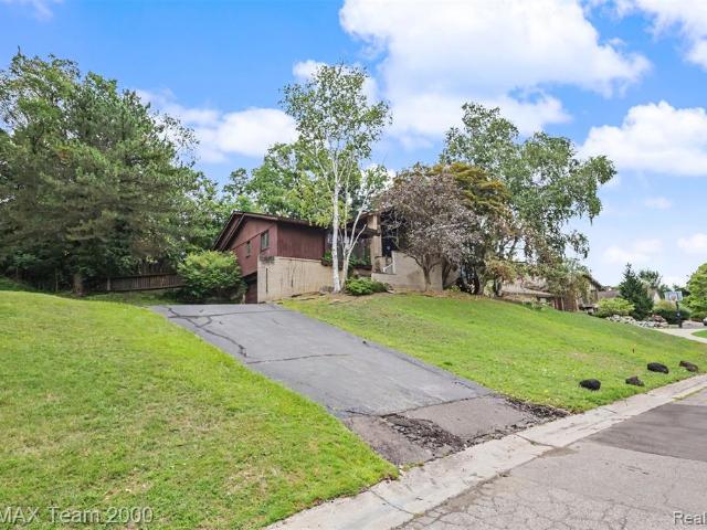 3030 Bloomfield Park Drive