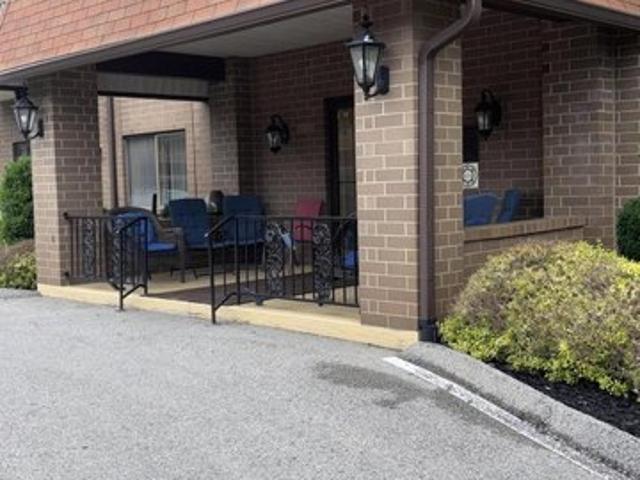 3030 Breckenridge Ln Apt 224, Louisville, KY 40220
