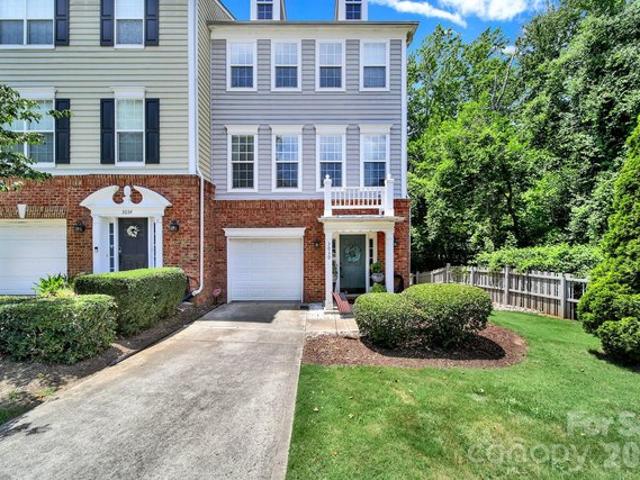 3030 Castleberry Ct, Charlotte, NC 28209