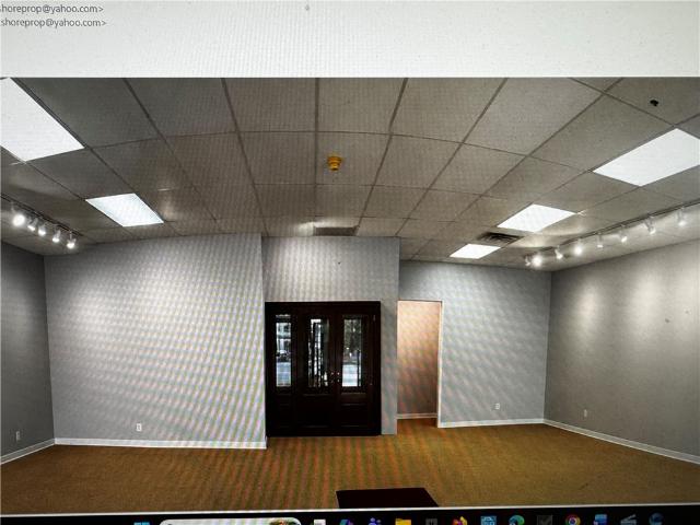 3030 East Main Road 3