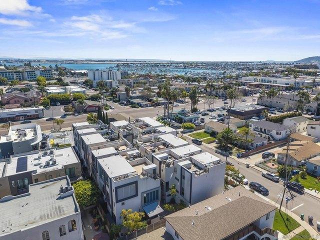 3030 Jarvis St Unit 2, San Diego, CA 92106