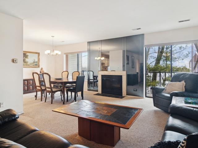3030 Pheasant Creek Dr, Unit 405, Northbrook, IL 60062 | MLS #12576 | Compass
