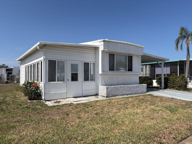 3030 Saralake Dr, Sarasota, FL 34239