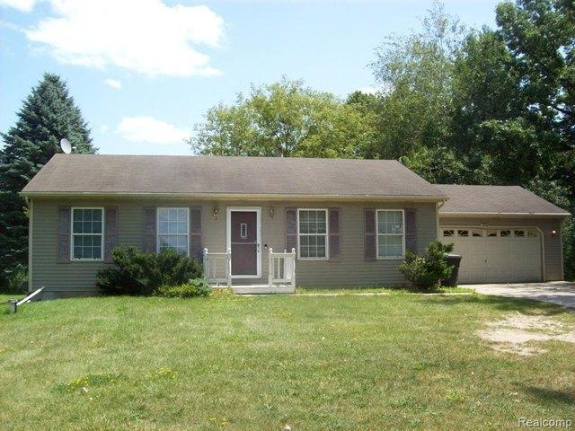 3030 Thomas Rd, Oxford Township, MI 48371