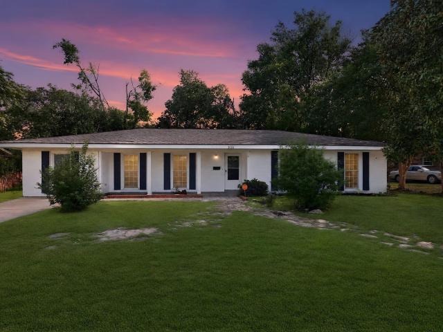 3031 N Colonial Drive