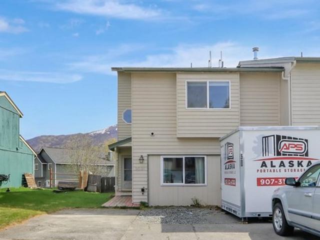 3031 Brookview St, Anchorage, AK 99504