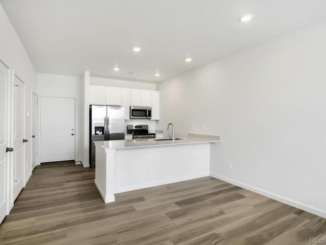 3031 Gladstone Avenue