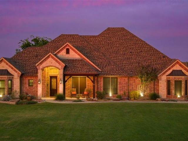 3031 Hillview Dr, Royse City, TX 75189