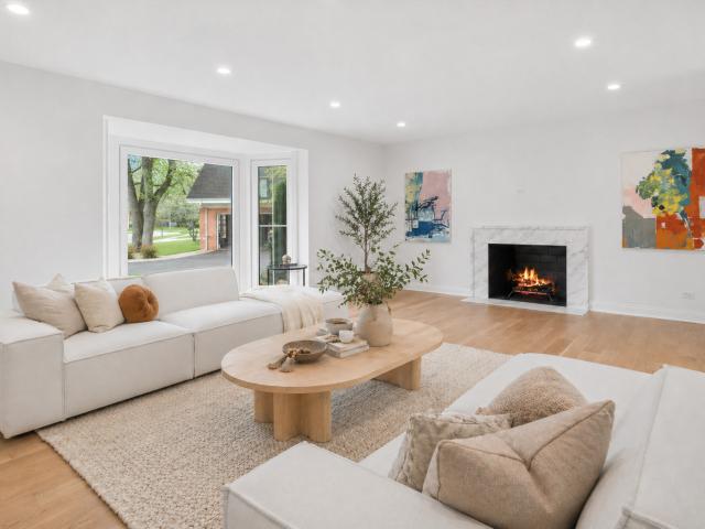 3031 Indianwood Road