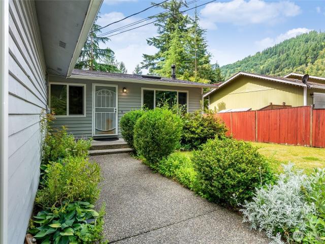3031 Ridgeview Drive