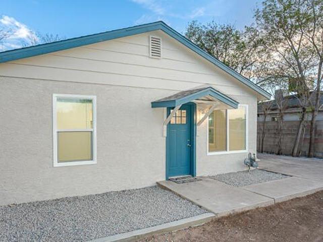 3031 W Cypress St, Phoenix, AZ 85009