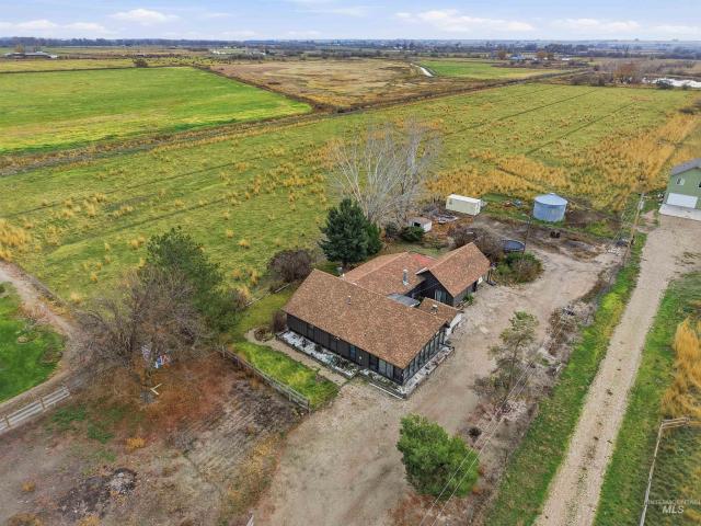 30327 Hexon Rd