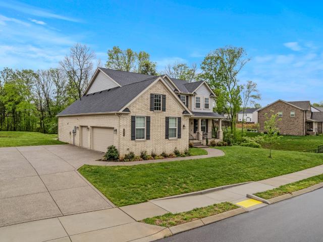 3032 Oxford Dr
