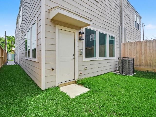 3032 Bremond St, Houston, TX 77004 | MLS #81110 | Compass
