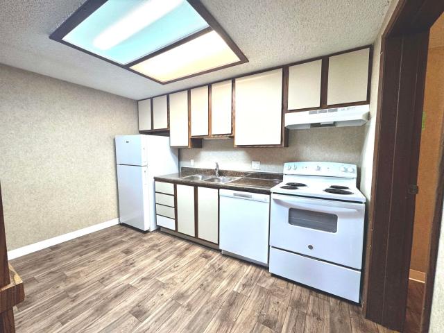 3032 E Amy Lane