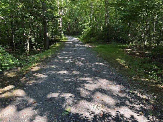 3032 Hauser Rd, East Bend, NC 27018