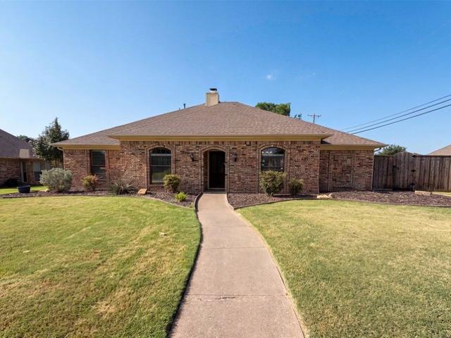 3032 Laguna Dr, Plano, TX 75023