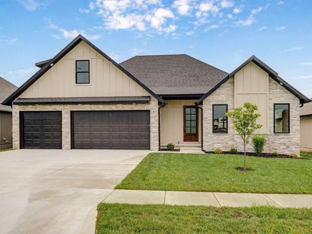 3032 W Allen Dr, Springfield, MO 65810