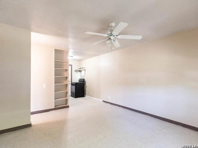 3032 Weir