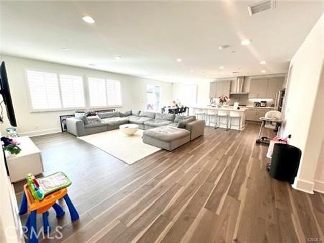 30339 Roebuck Court
