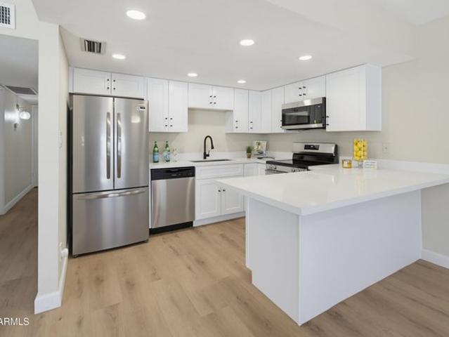 3033 N 39th St Unit 3, Phoenix, AZ 85018
