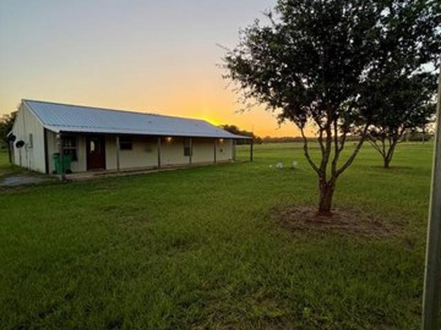 3033 An County Road 142, Elkhart, TX 75839
