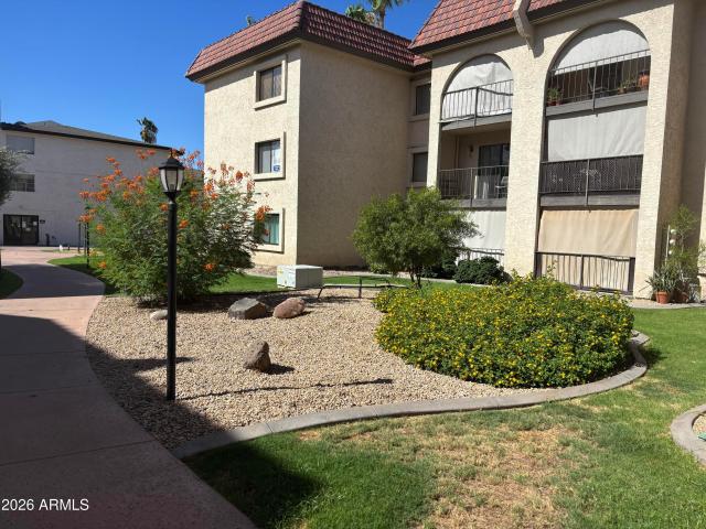 3033 e devonshire avenue # 2017