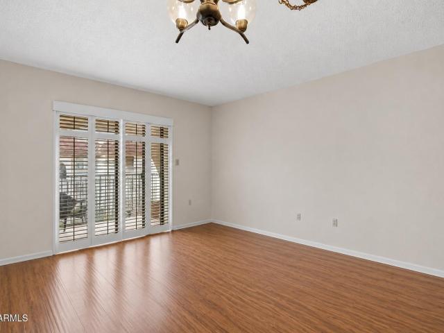 3033 E Devonshire Avenue # 3015