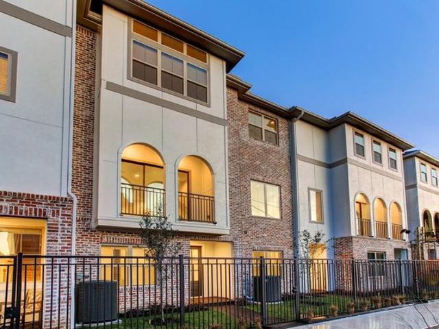 3033 Hicks St, Houston, TX 77007