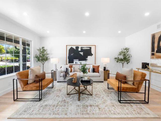 3033 Peppermint Dr