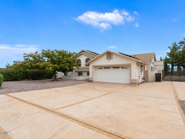 3033 Player Avenue