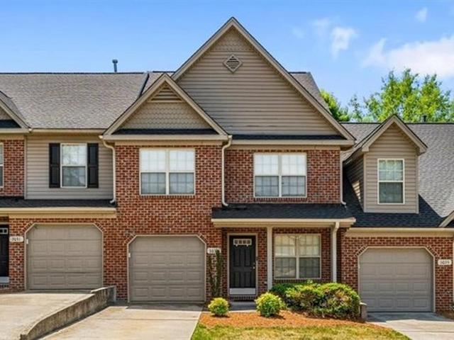 3033 Renaissance Pkwy, Jamestown, NC 27282