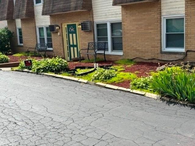 3033 & 3029 Fredrick Drive