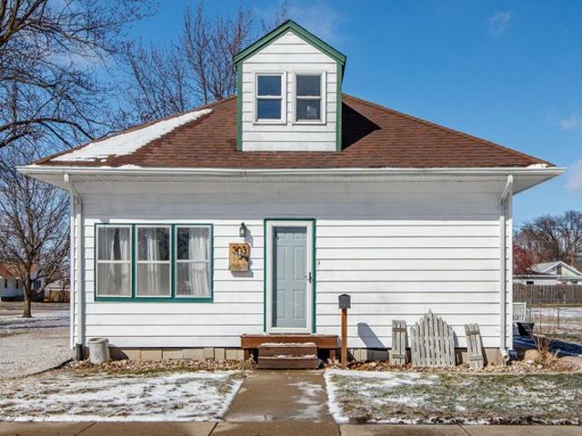 303 15th St, Boone, IA 50036