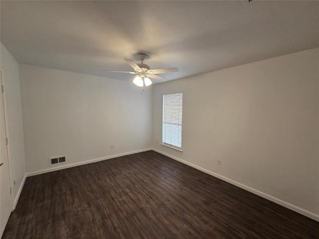 303 & 305 Shoreview Drive