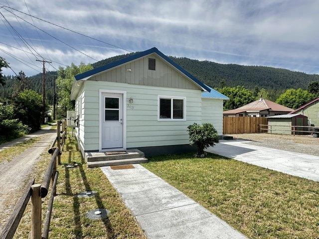 303 4th Ave E, Superior, MT 59872