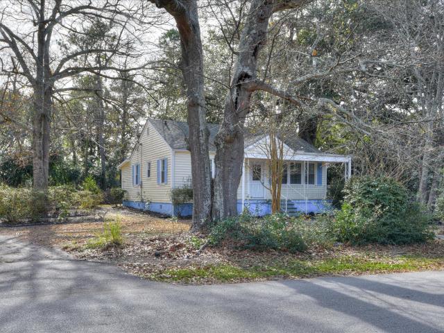 303 Columbia Avenue