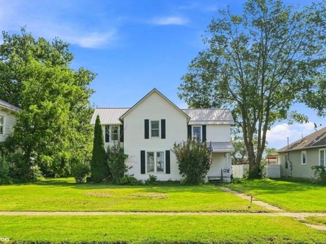 303 Center St, Middletown, IA 52638
