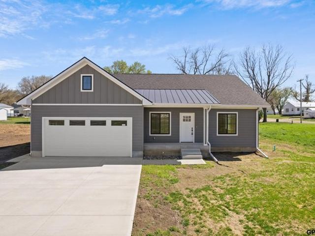 303 Cherry St, Creston, NE 68631
