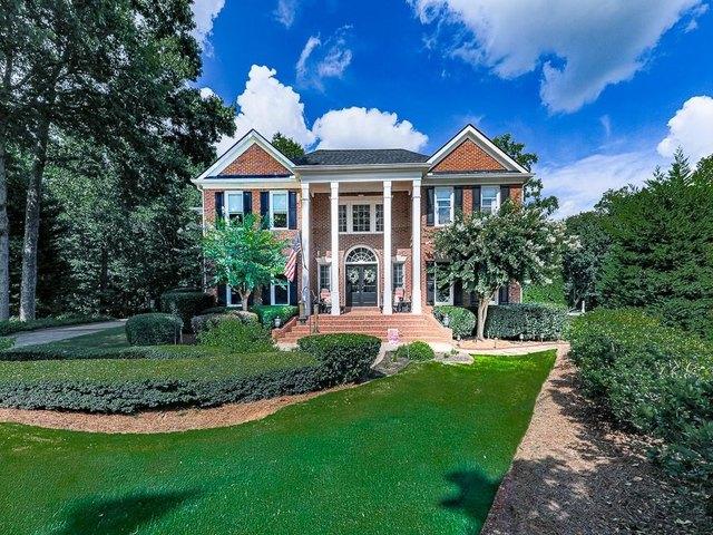 303 Clubview Ter, Woodstock, GA 30189
