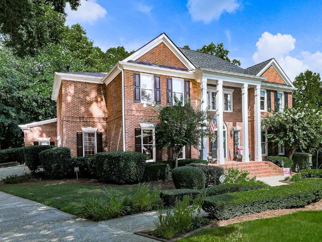 303 Clubview Terrace